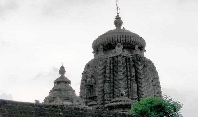 Maa Tara Tarini Temple - History, Timings, Darshan, Puja