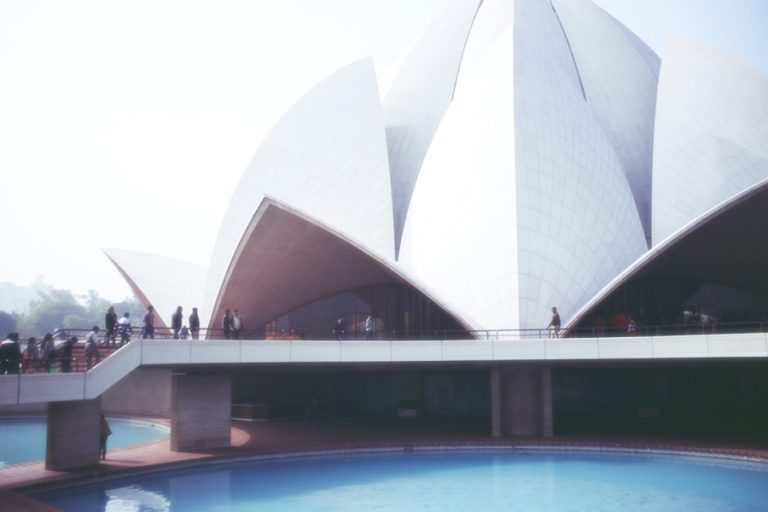 Lotus Temple in Delhi- Overview, Architecture, History, Timings, Entry Fee