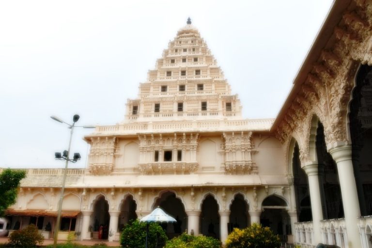 Thanjavur Maratha Palace- History, Architecture, Timings, Entry Fee